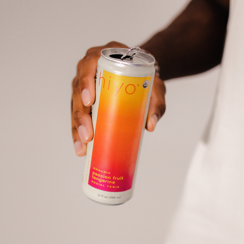 hiyo | passion fruit tangerine, non-alcoholic functional seltzer