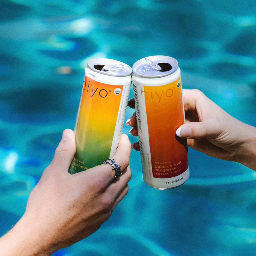 hiyo | passion fruit tangerine, non-alcoholic functional seltzer
